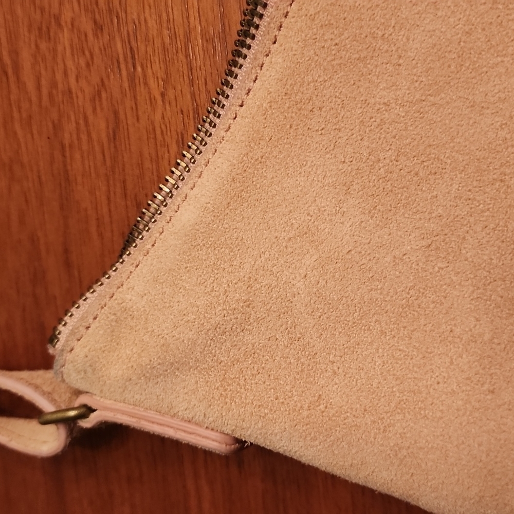 Margot Pinkish Suede Crossbody! Minor Marks...Sooo Pr… - Gem